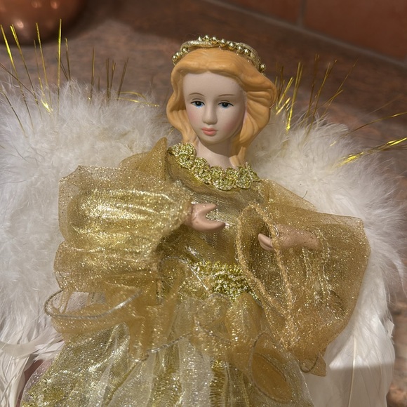 Hobby Lobby | Holiday | Angel Tree Topper From Hobby Lobby | Poshmark